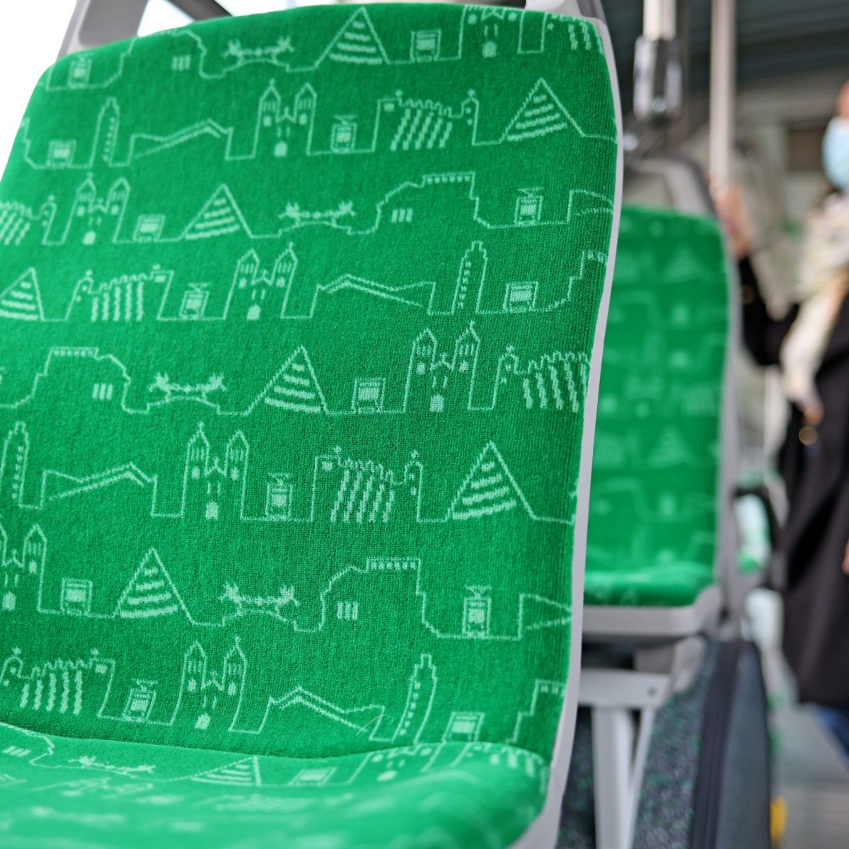 Richtig lang: Erster neuer Gelenkbus im Einsatz › MVB › Magdeburger ...